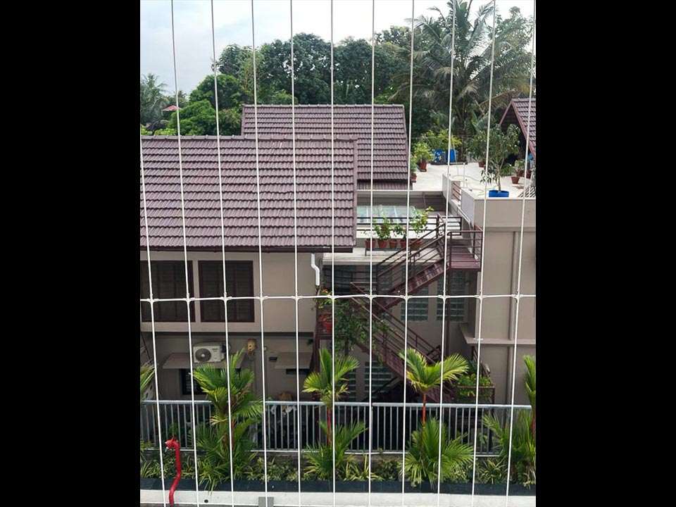 Flexible 'invisible grill' in the shape of a rope | Aluminium ...